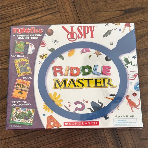Scholastic | Toys | Scholastic I Spy Riddle Master Boxed Set New In ...